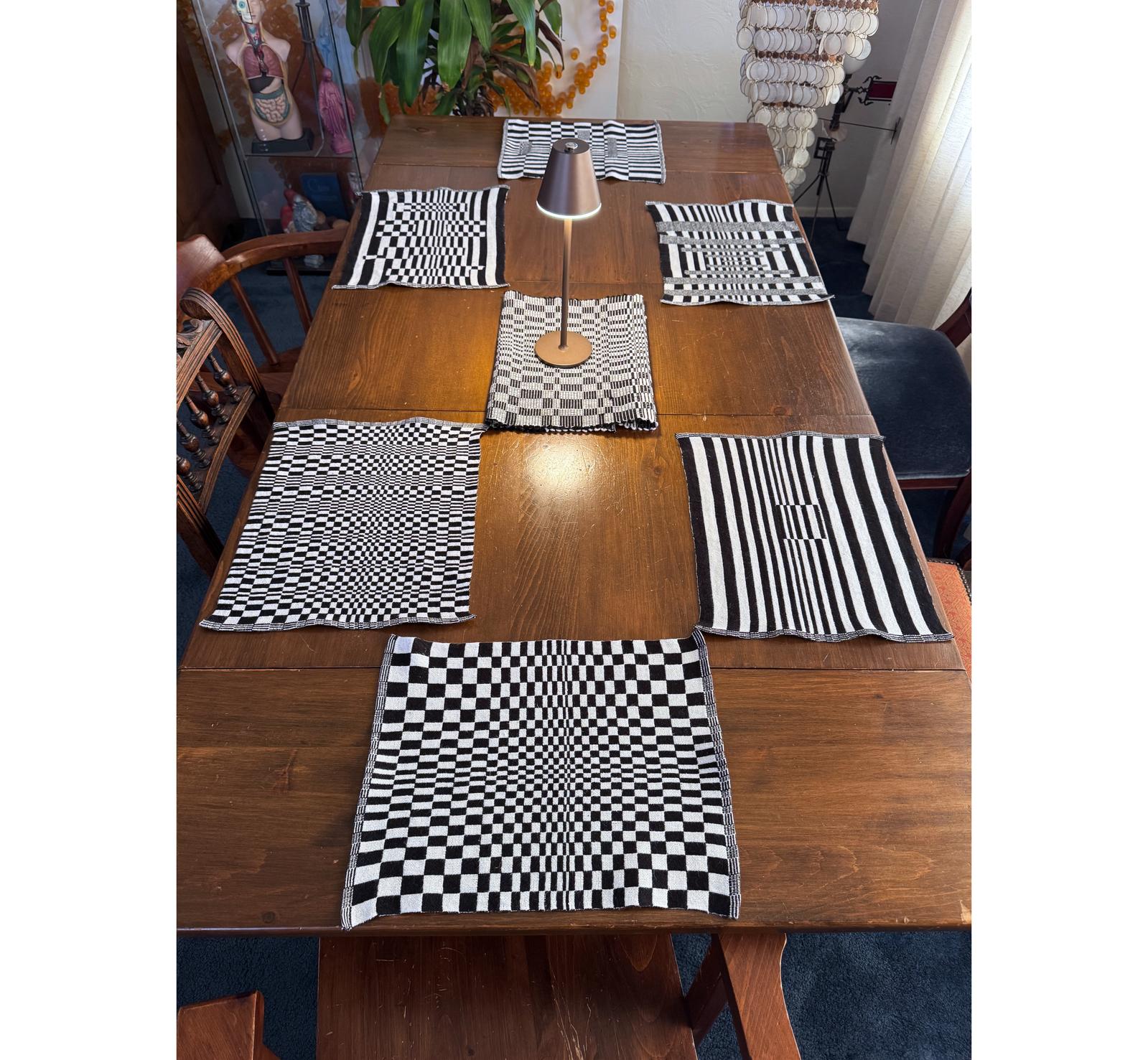 Inspired by Woven Optical Illusions - Heather Oelklaus - The Loom Room France